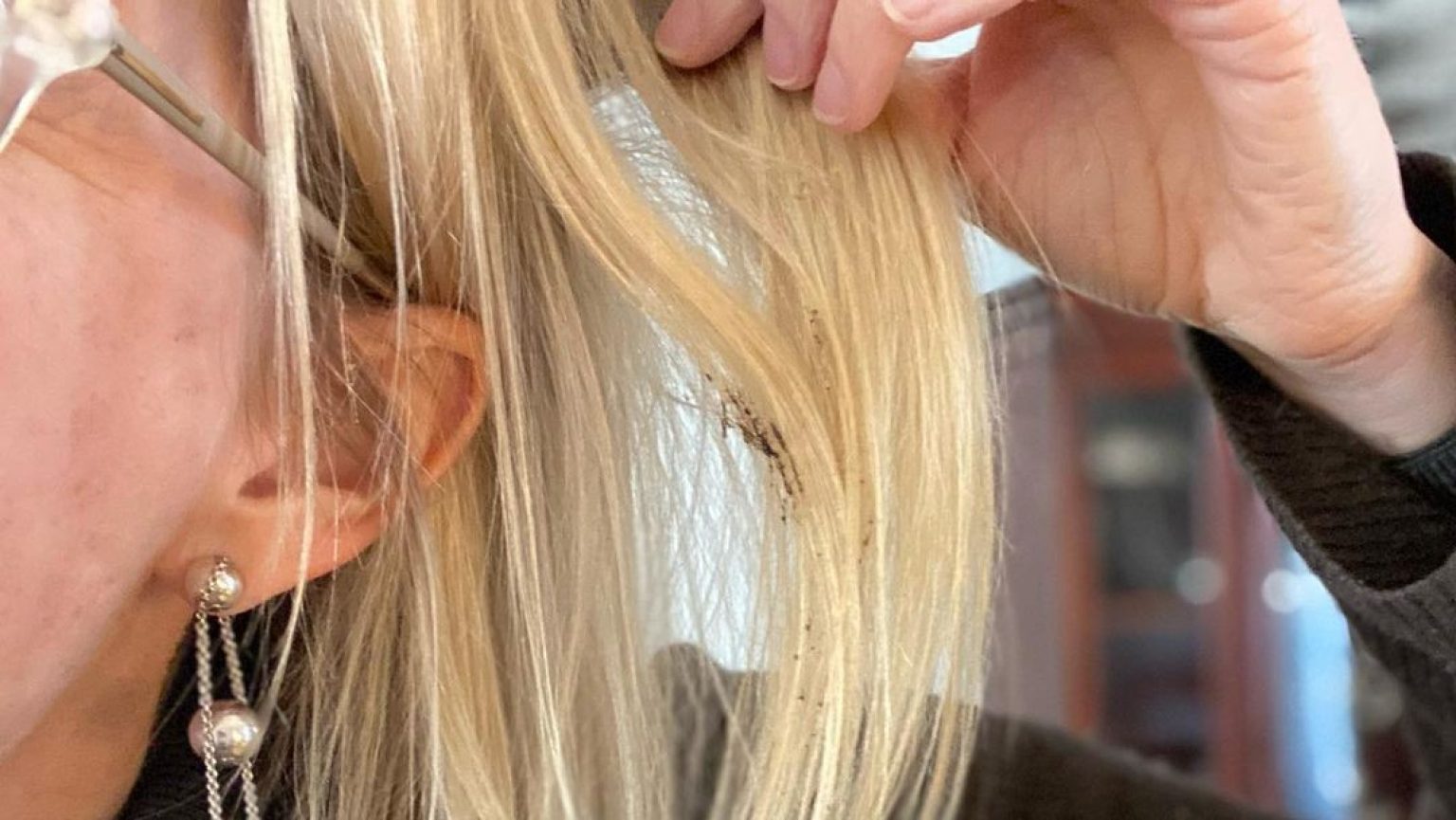 Why Does My Hair Smell Burnt: Causes & Solutions Explained