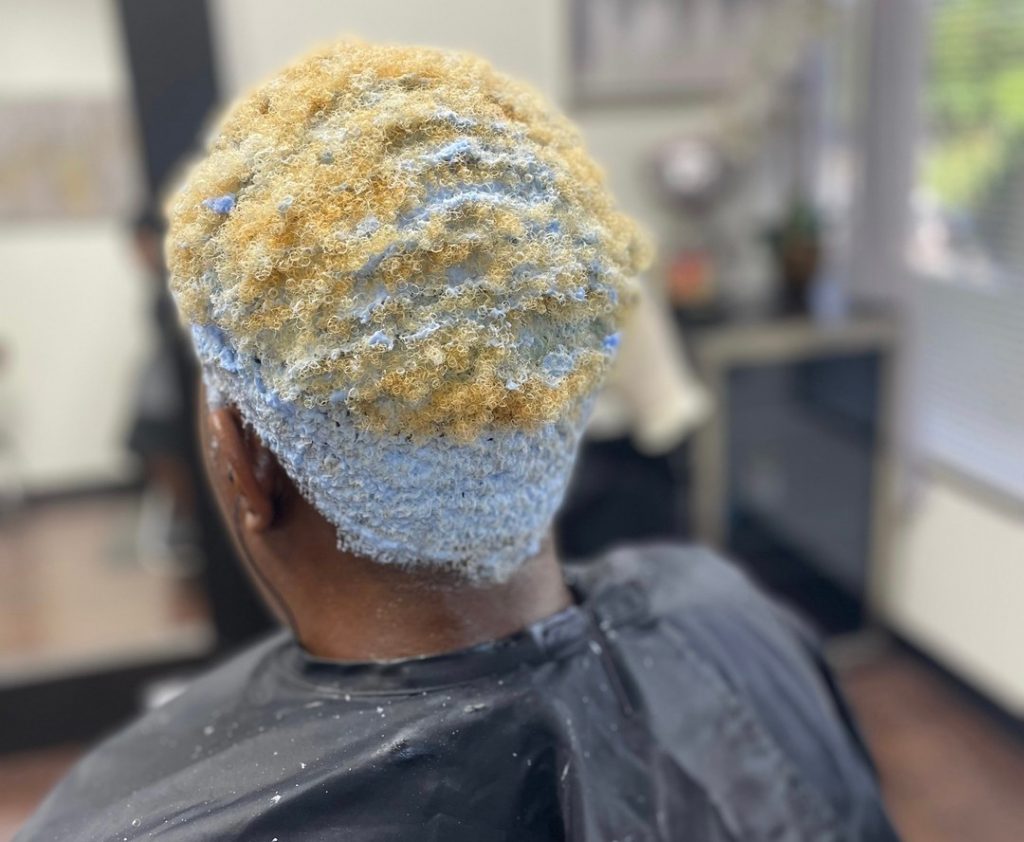 Does Developer Lighten Hair By Itself? (20, 30, 40 Volume)