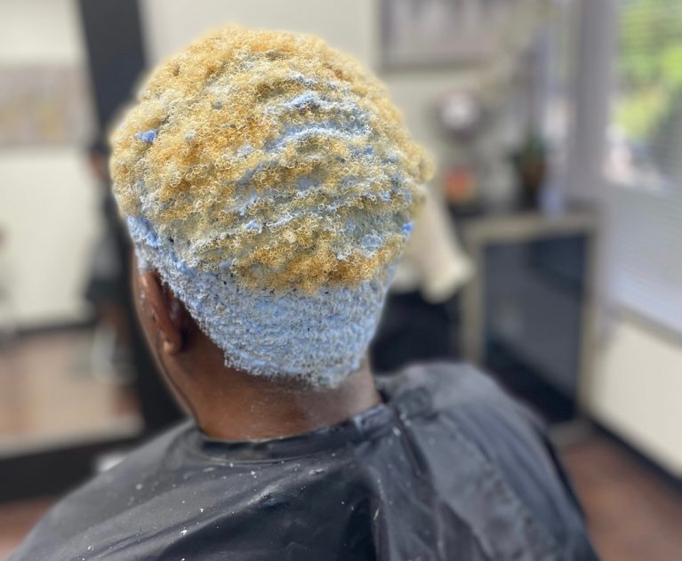 Does Developer Lighten Hair By Itself? (20, 30, 40 Volume)