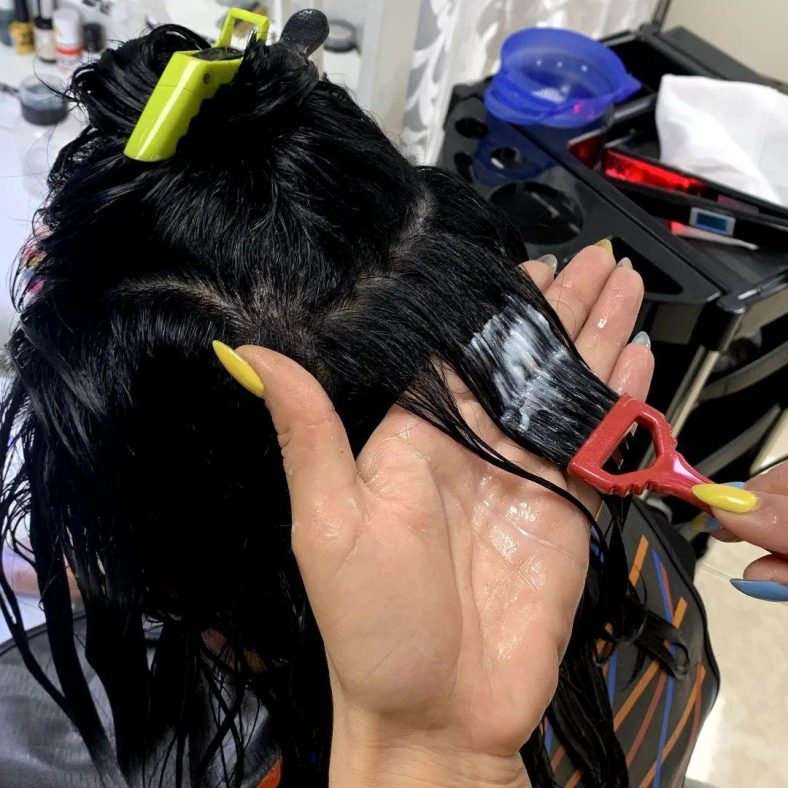 What Happens if You Leave Hair Dye in Too Long? (DON'T DO IT)