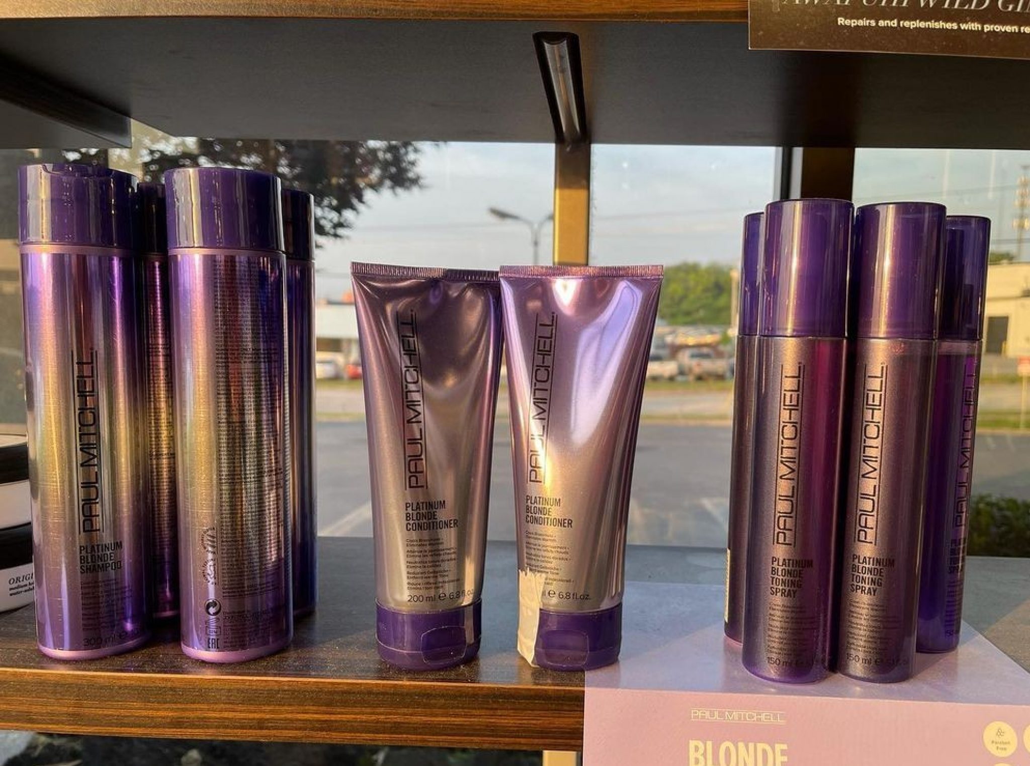 7 Best Platinum Blonde Hair Dyes in 2026 [Expert Reviews]